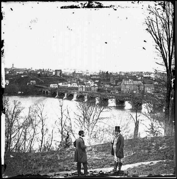 Home - Between Freedom and Equality